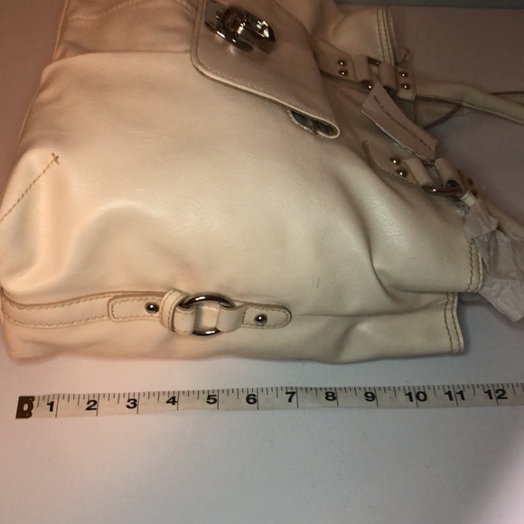 Liz Claiborne | Bags | Nwt Liz Claiborne Bone Colored Handbag | Poshmark